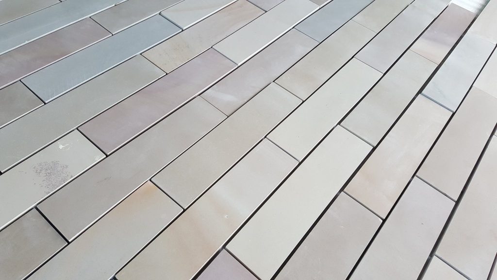 Linear Caramel Buff Indian Sandstone Paving Slabs | Pave World